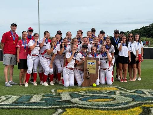 Barr Reeve Cruise to Win The School's First State Softball Championship ...